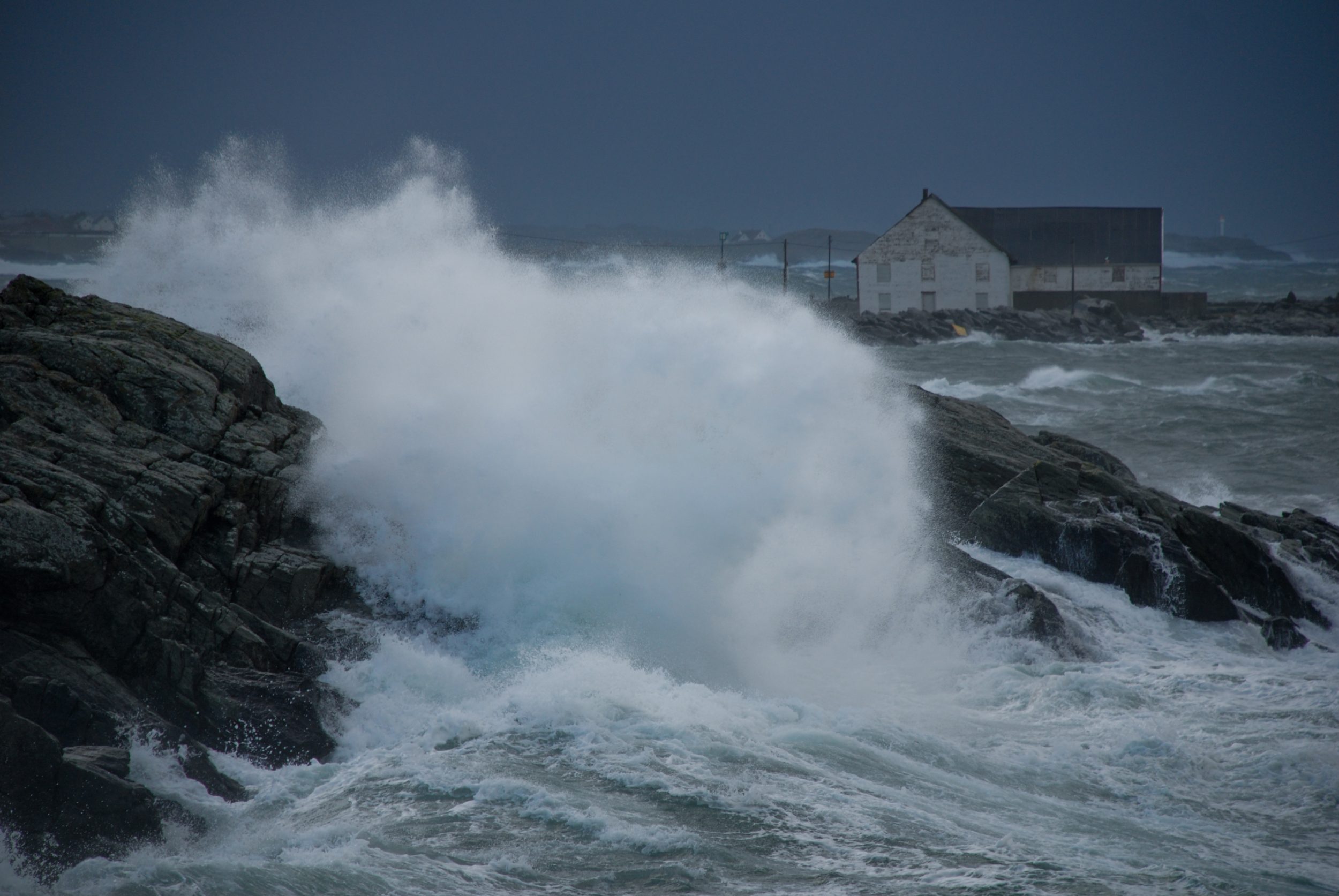 5 important tips when photographing in a storm - Oceanwatcher Media